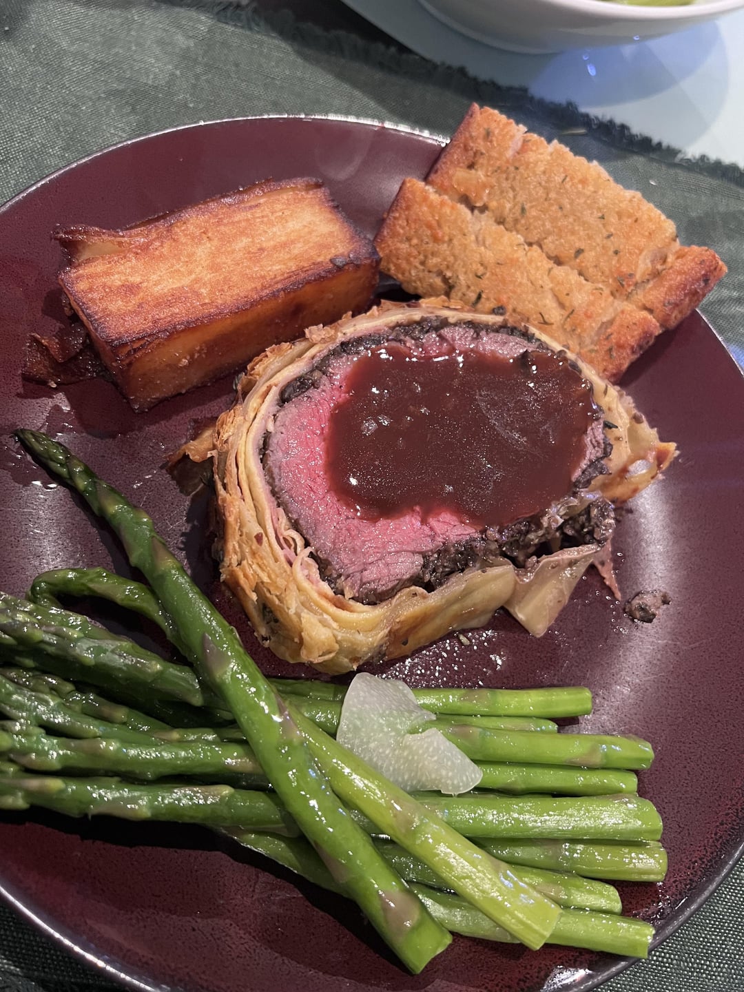 [homemade] Beef Wellington with potatoes pave, Christmas dinner 2023 ...