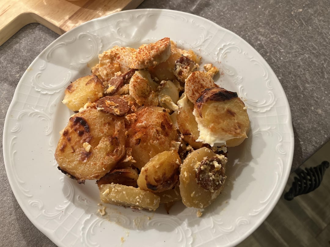 Layered potatoes [Homemade] - foodiedude