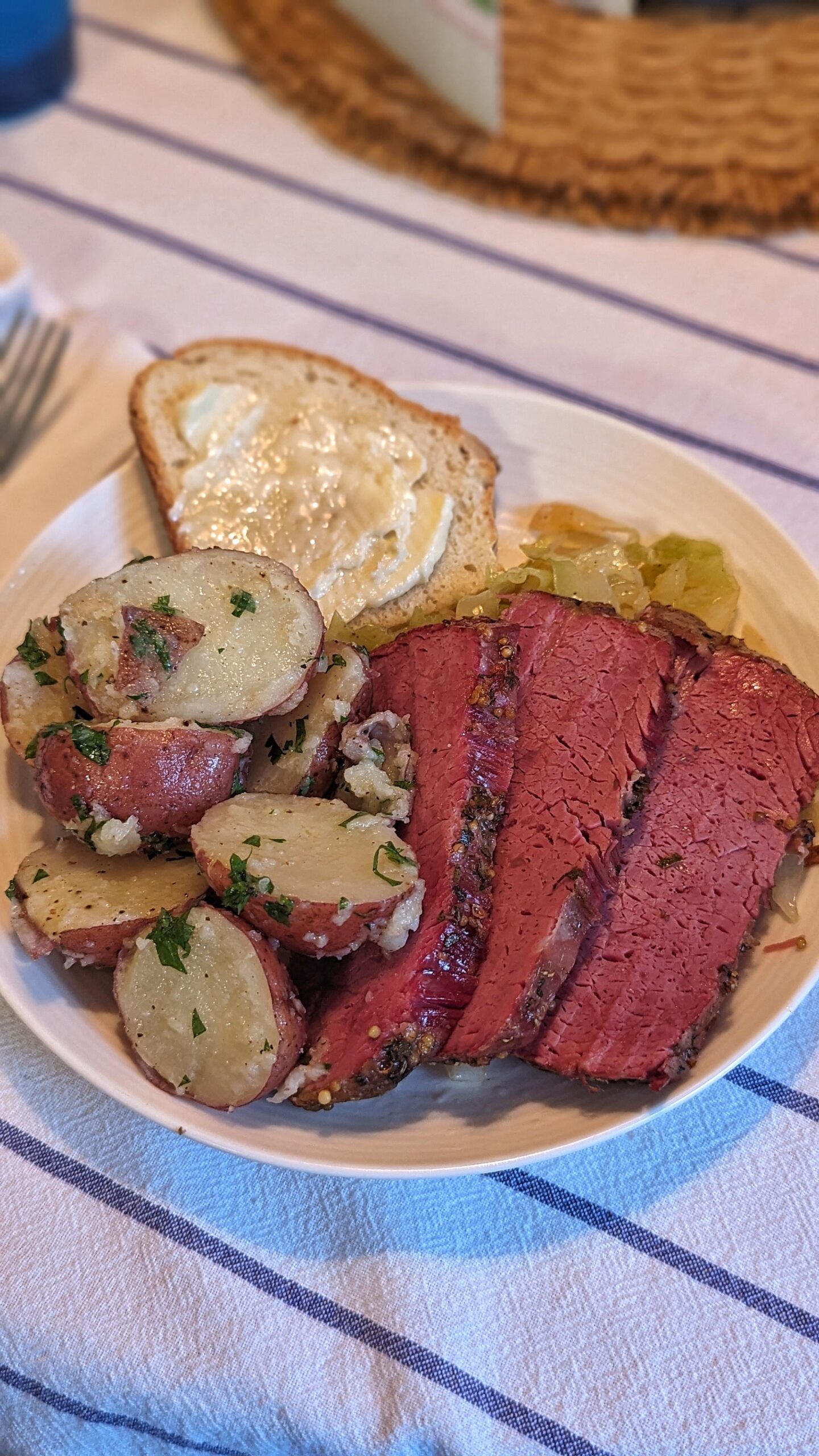 [Homemade] Corned beef brisket with cabbage, salt potatoes, and soda ...