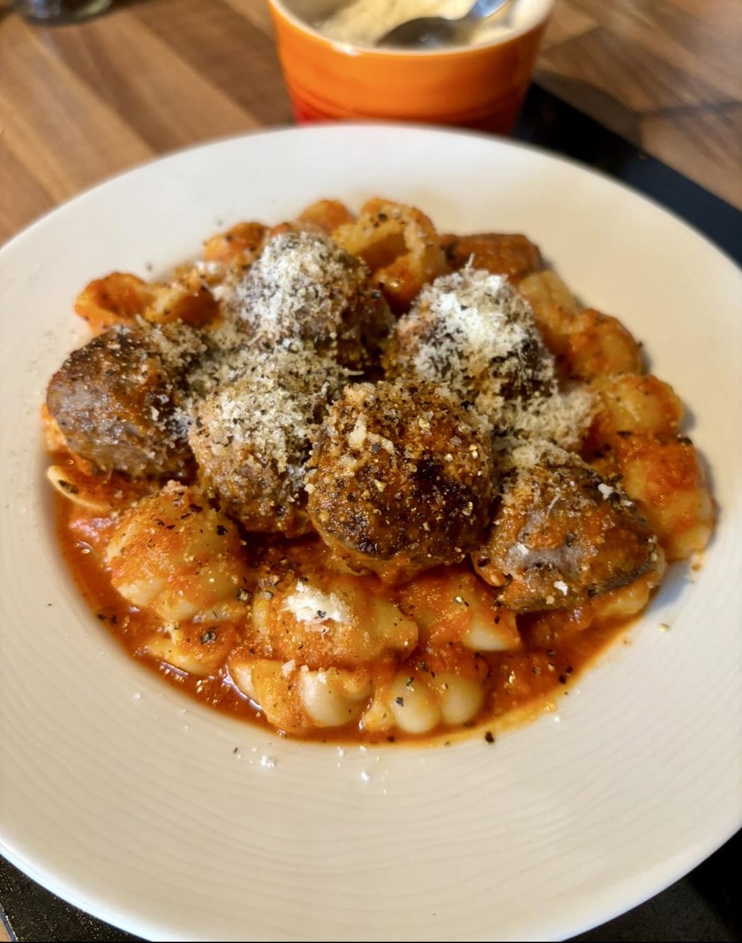 Italian (American)meatballs in tomato sauce - foodiedude